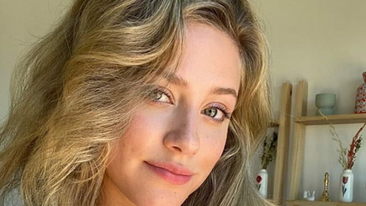 Lili Reinhart parla dell'ossessione delle persone per la sua vita privata